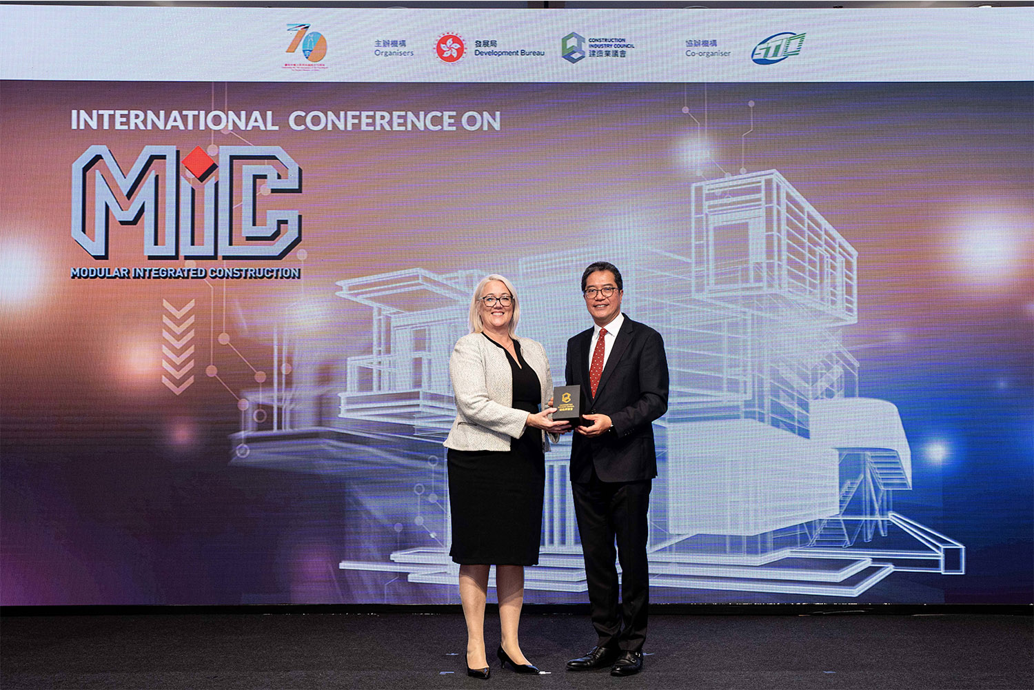 CIC MiC | Overseas Significant Projects | “Huoshenshan” Hospital ...